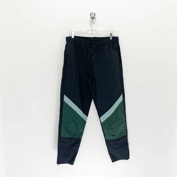 Unknown | Pants & Jumpsuits | Unknown Brand Track Pants With Printed ...